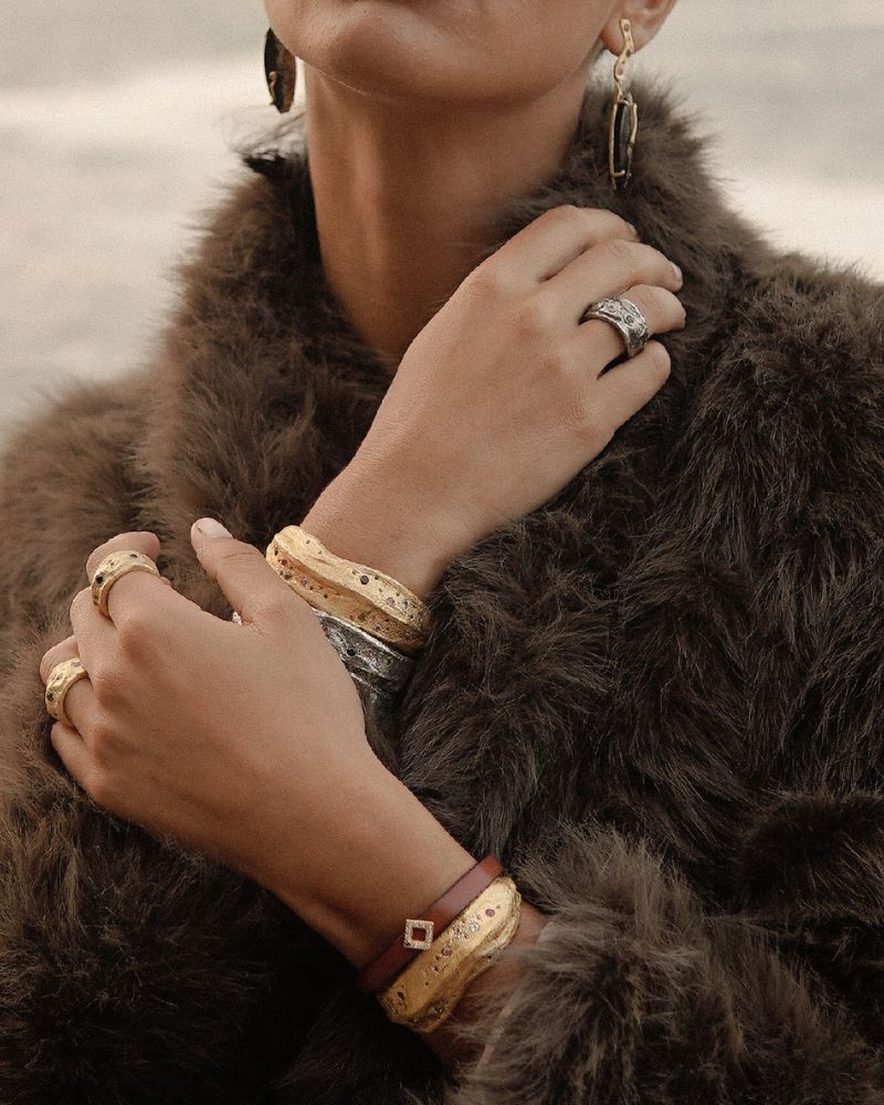 Clara and Beth y su colección de joyas más especial – ES Fascinante