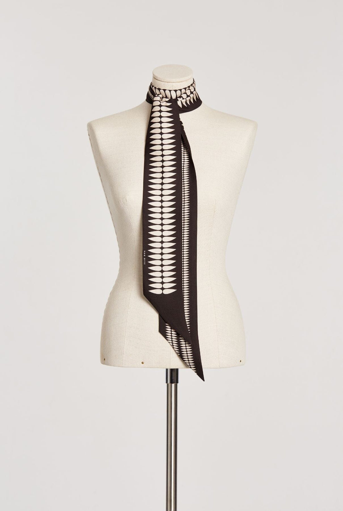 Nolita leaf print silk scarf – ES Fascinante