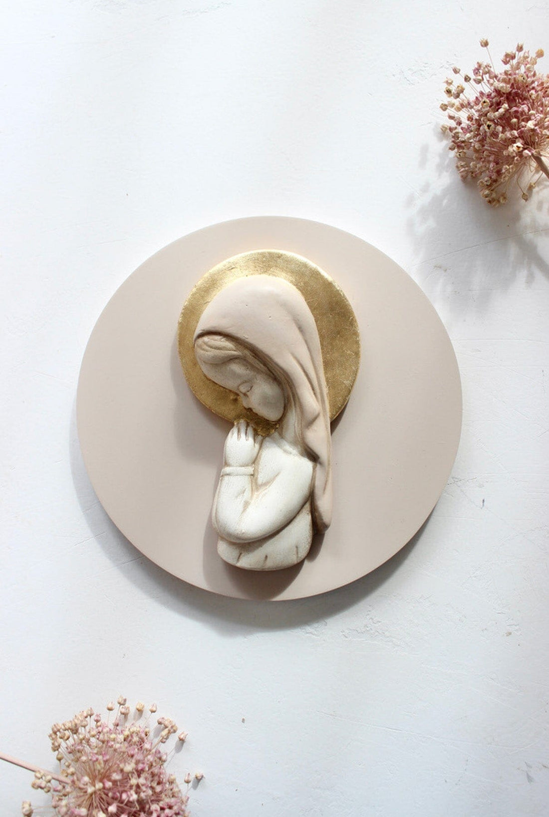 Virgen niña extra rosa con corona en pan de oro – ES Fascinante